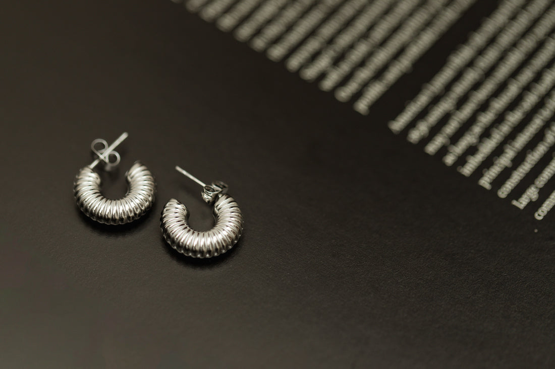 CONTACTO – Aurela 18K